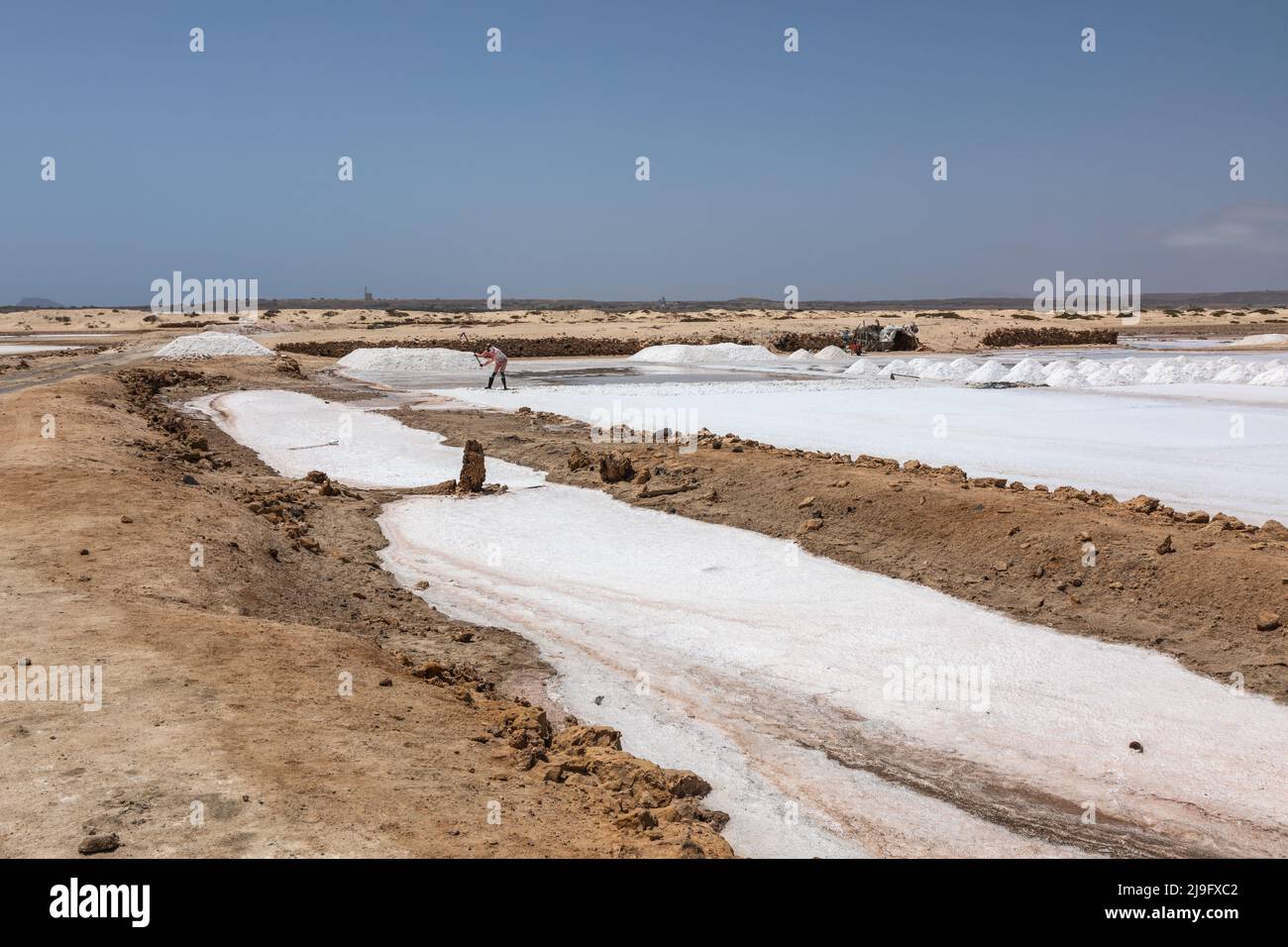 Salt ponds of Santa Maria /Salinas de Santa Maria. A protected ...
