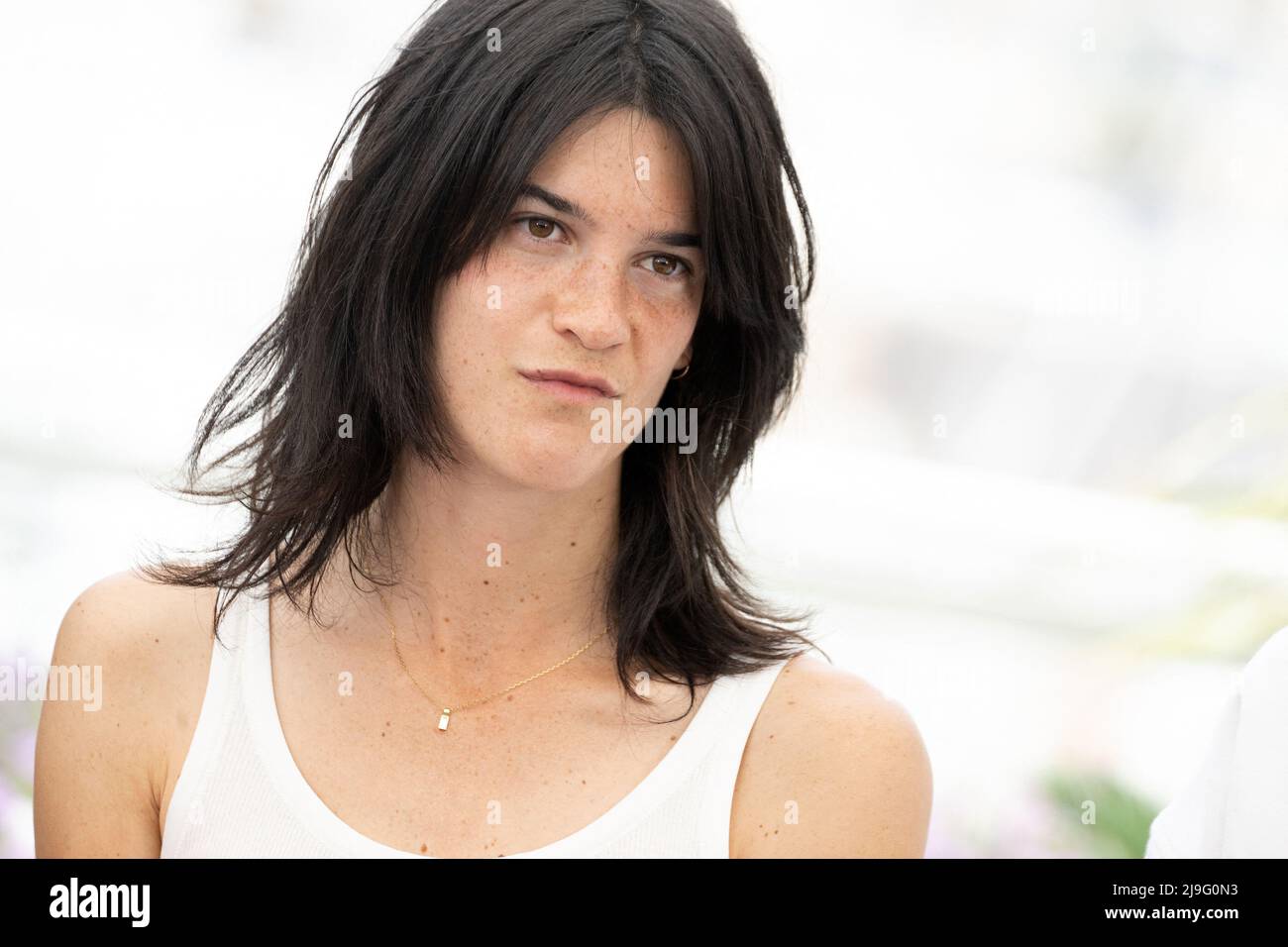 Suzanne Lindon attends the photocall for Forever Young during the 75th ...
