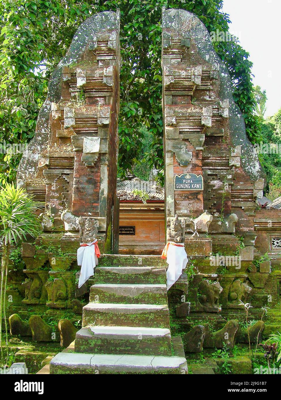 Bali ancient architecture hi-res stock photography and images - Alamy