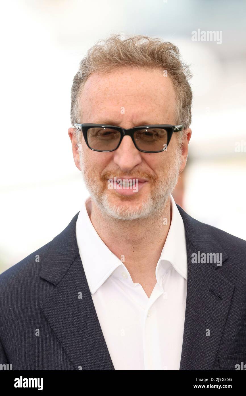 Cannes, Frankreich. 20th May, 2022. James Gray poses at the photocall ...