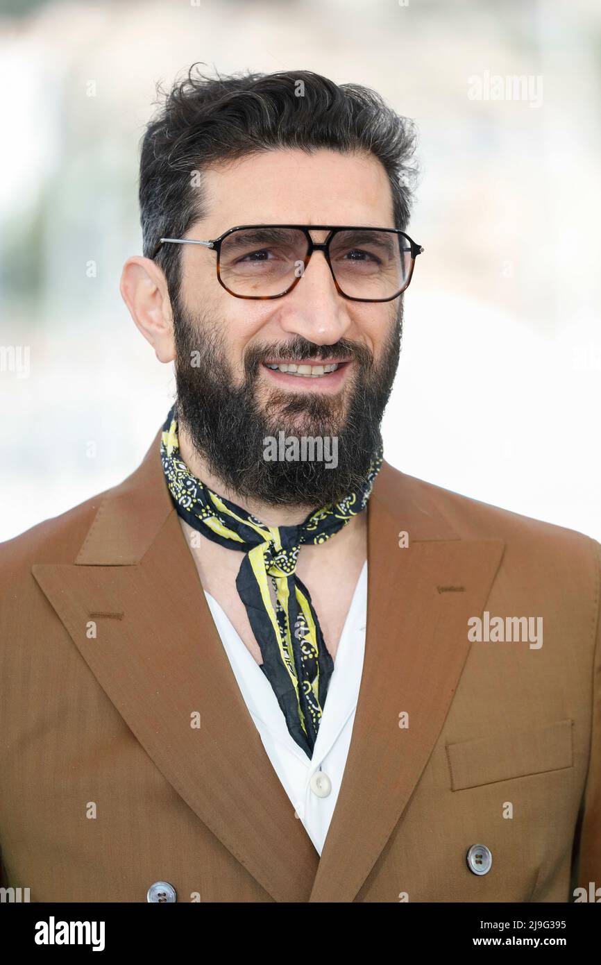 Cannes, Frankreich. 21st May, 2022. Fares Fares poses at the photocall ...