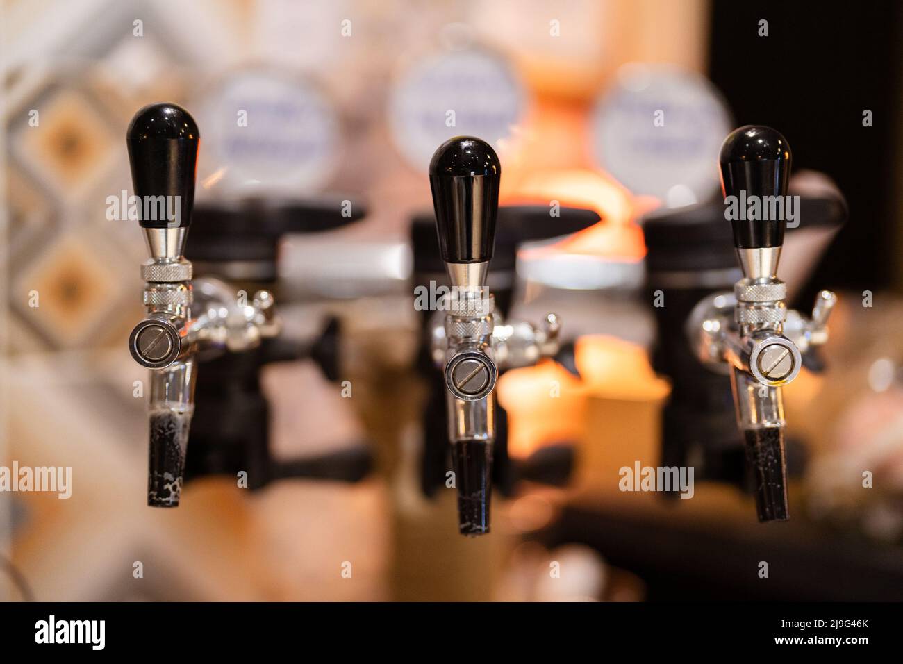 Beer pump detail hi-res stock photography and images - Alamy