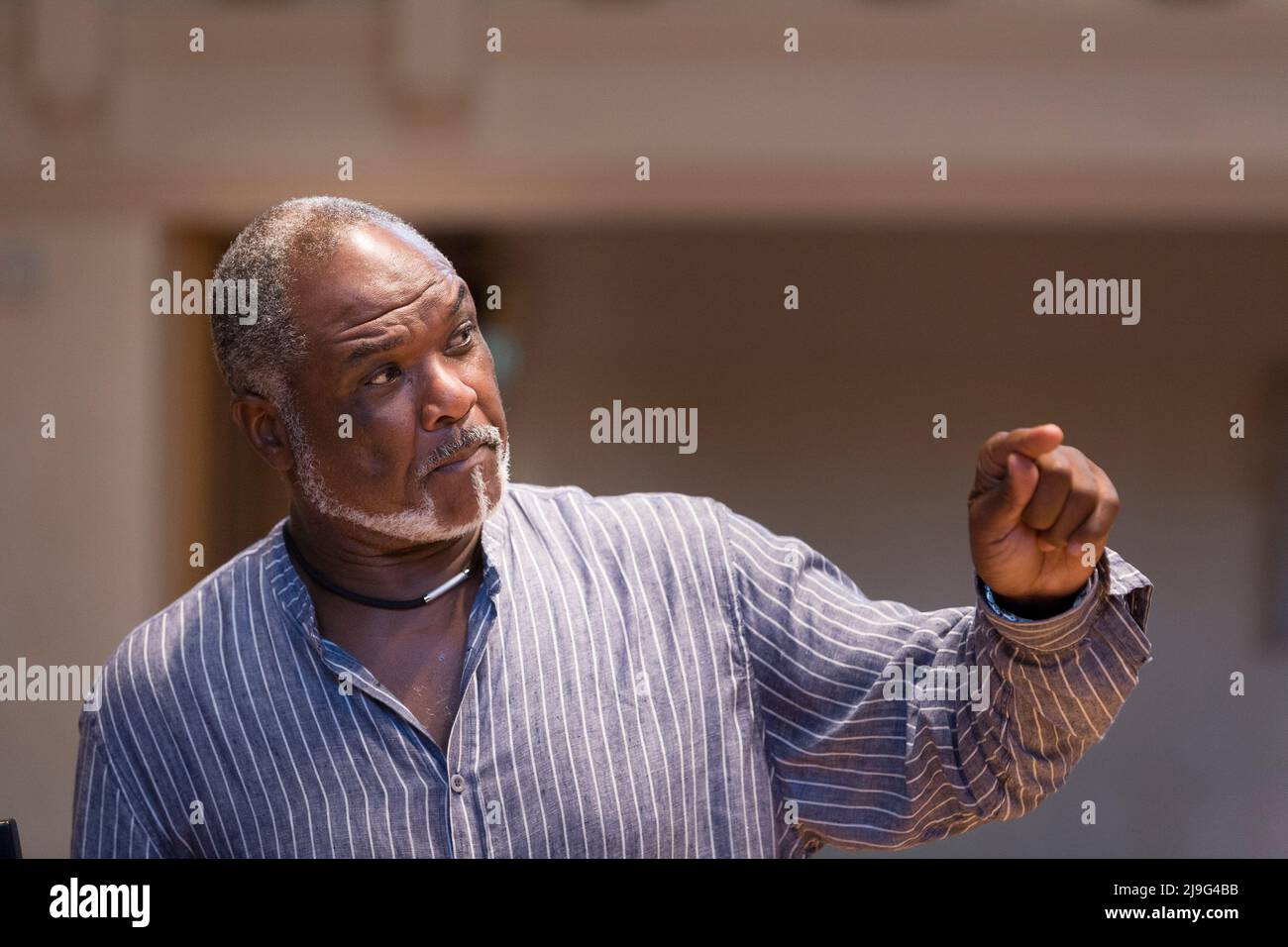 Willard white singer hi-res stock photography and images - Alamy