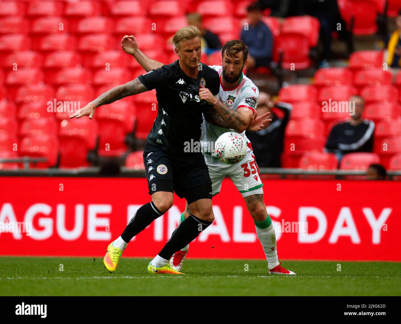 LONDON, ENGLAND - MAY 22:L-R Luke Coulson of Bromley tussle with ...