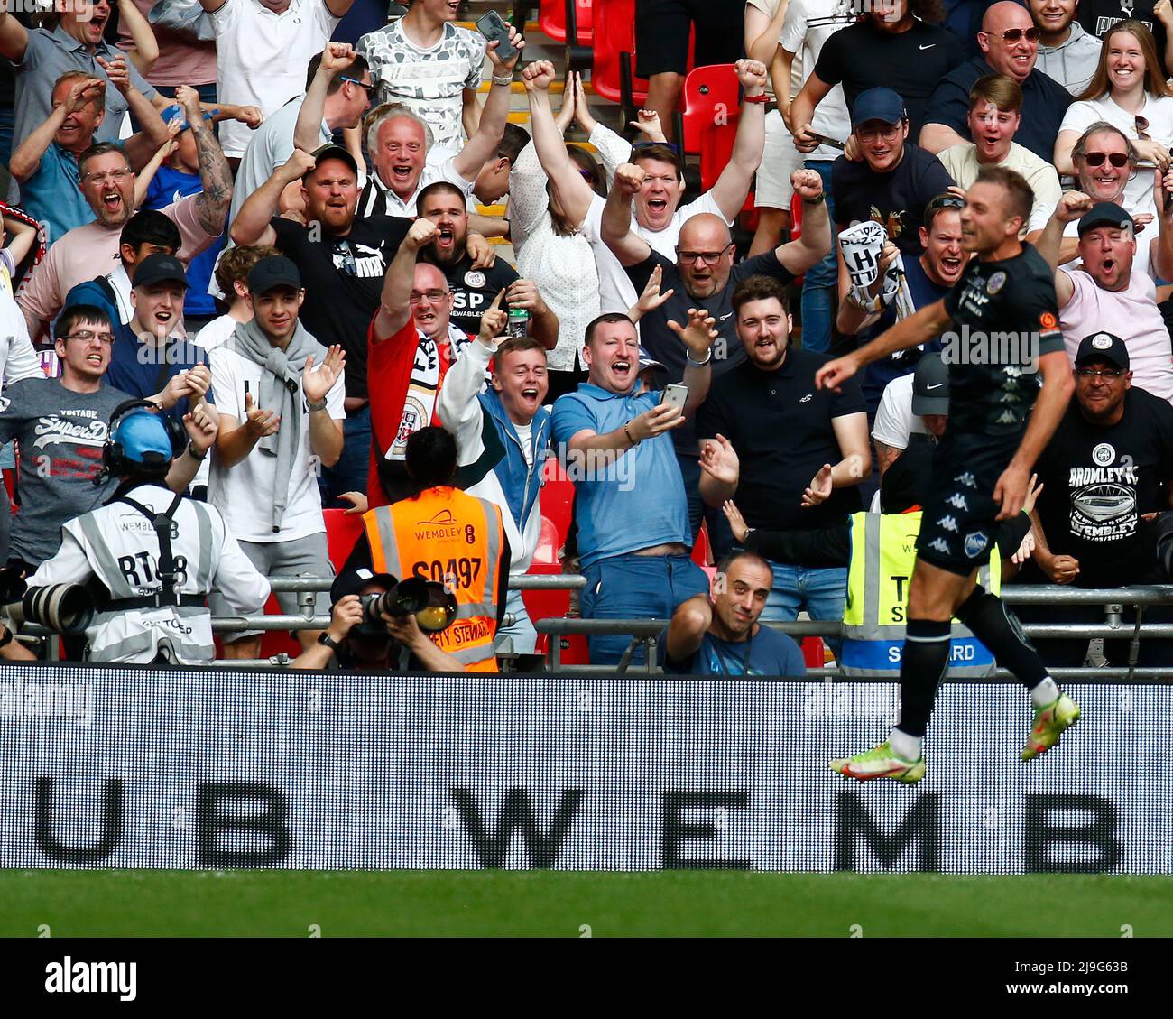 LONDON, ENGLAND - MAY 22: Michael Cheek of Bromley celebrates his goal ...