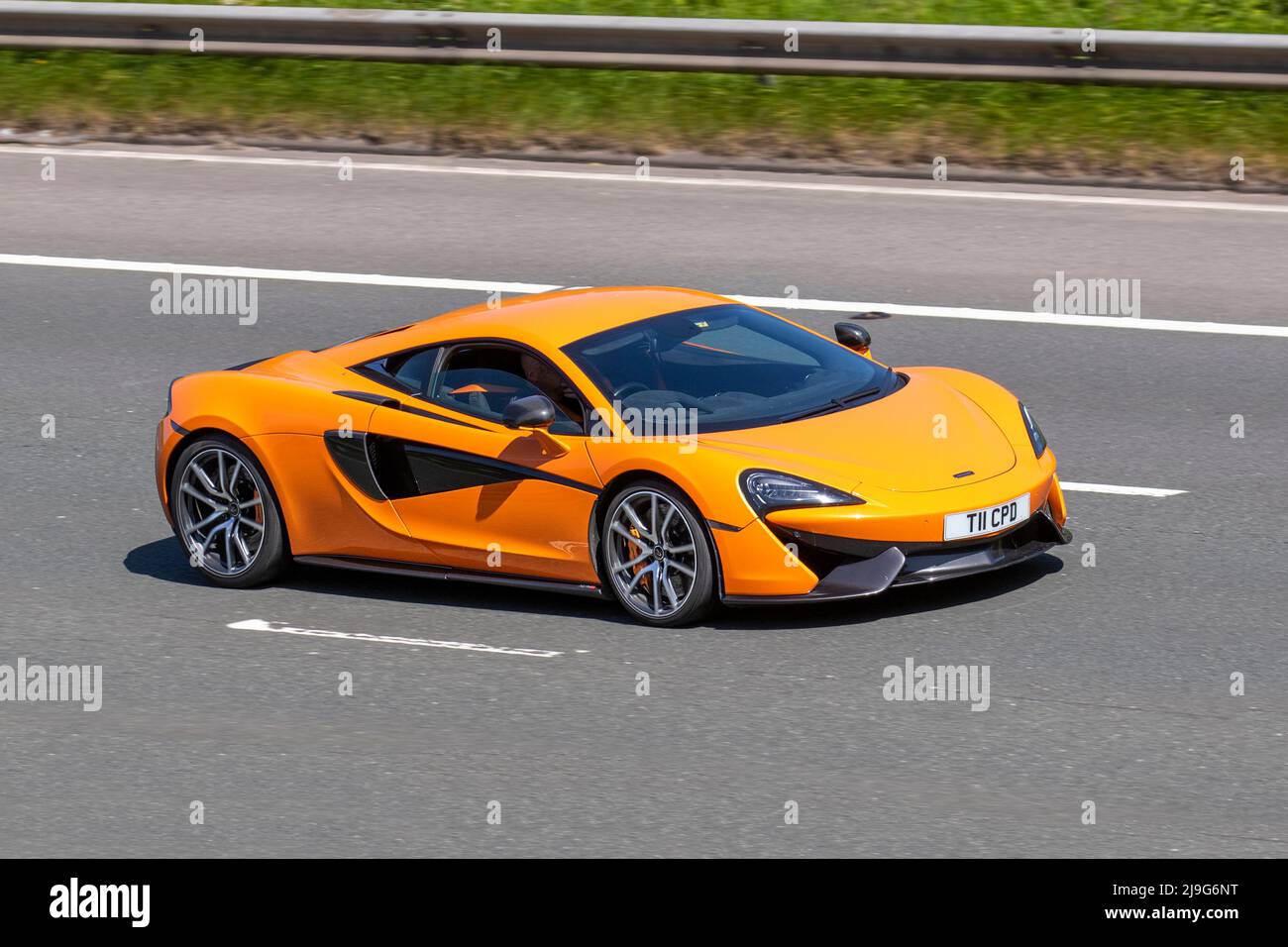 2016 Ventura orange MCLAREN 570 V8 SSG 3799cc petrol 7 Speed Semi-auto ...