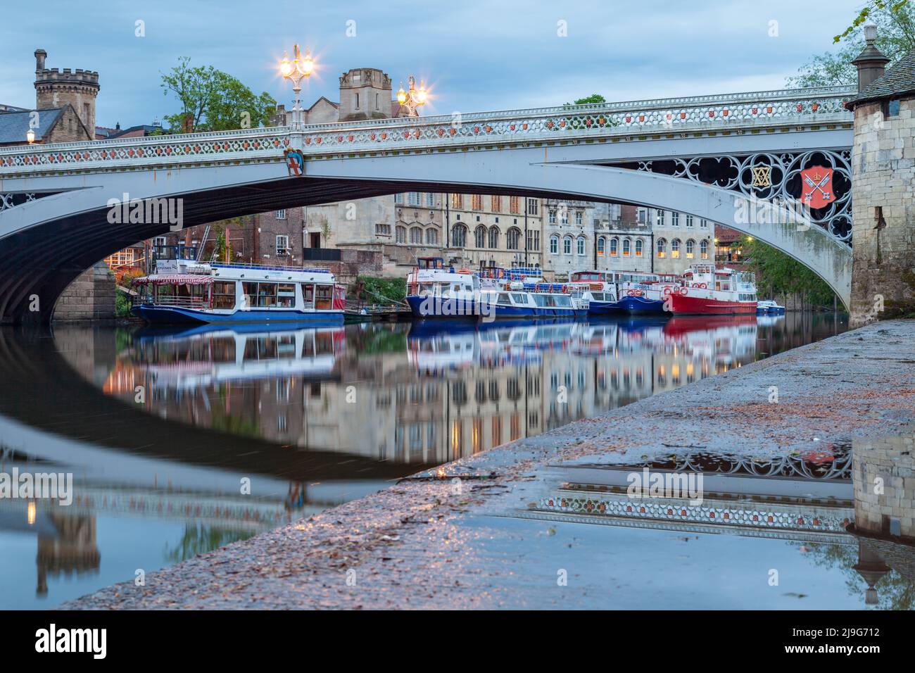 Evening at Lendal bridge over river Ouse, York, England Stock Photo - Alamy