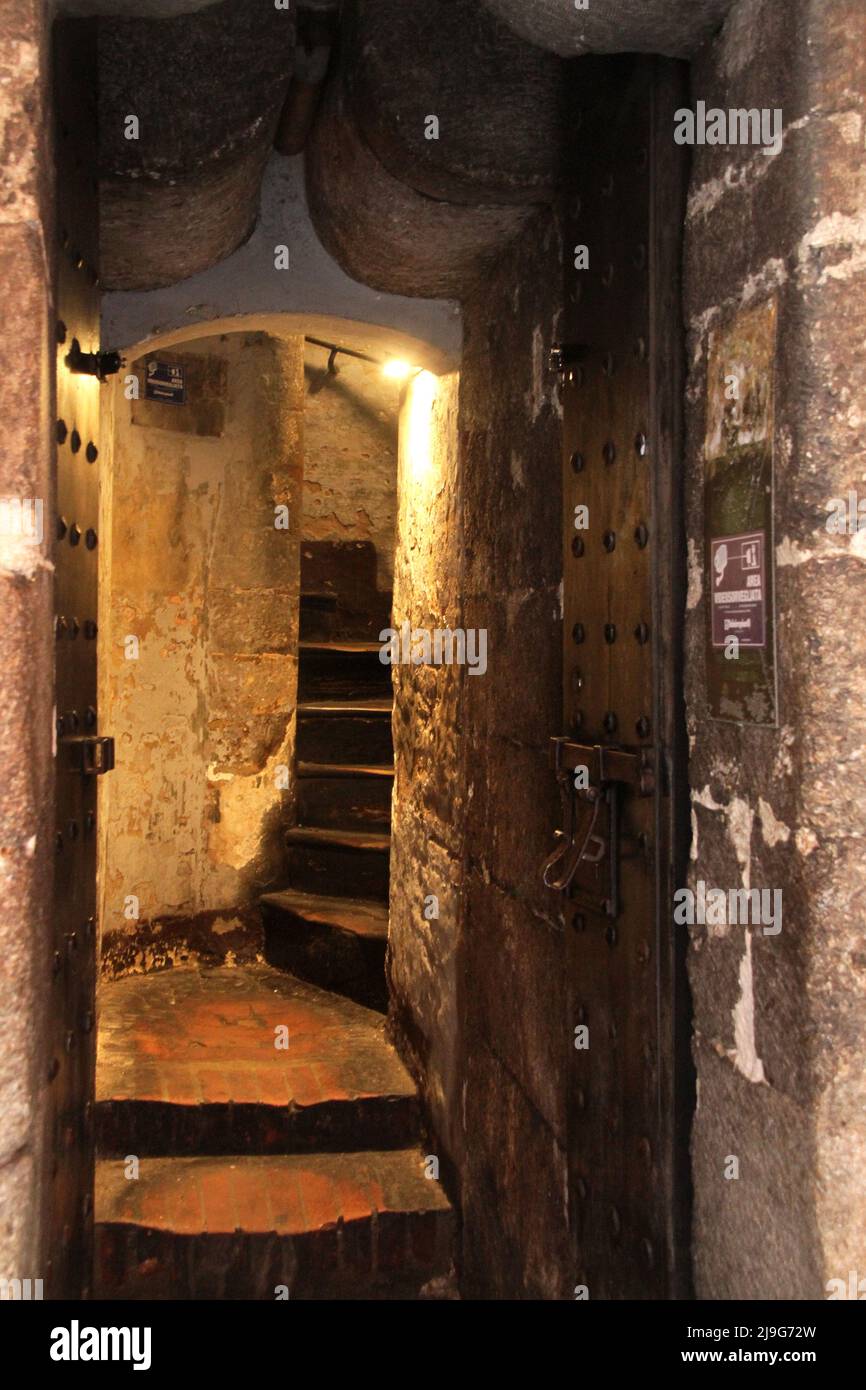 Asinelli tower stairs hi-res stock photography and images - Alamy