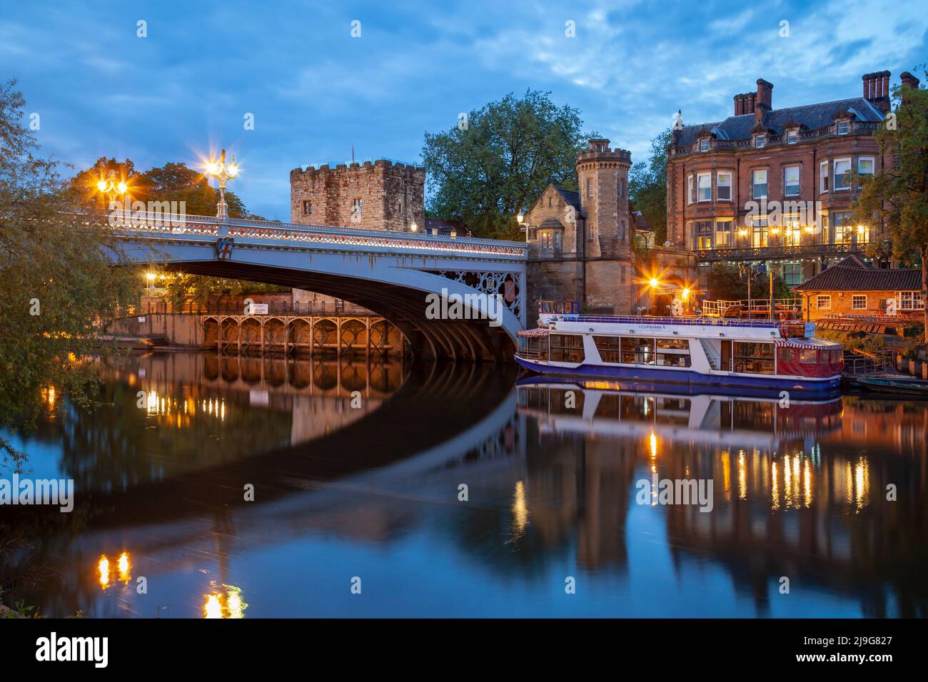 York river water bridge hi-res stock photography and images - Alamy