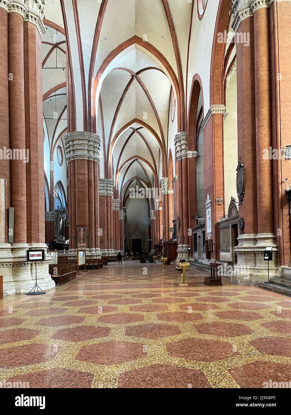 Bologna, Italy. Interior of the famous Church of Saint Petronius Stock ...