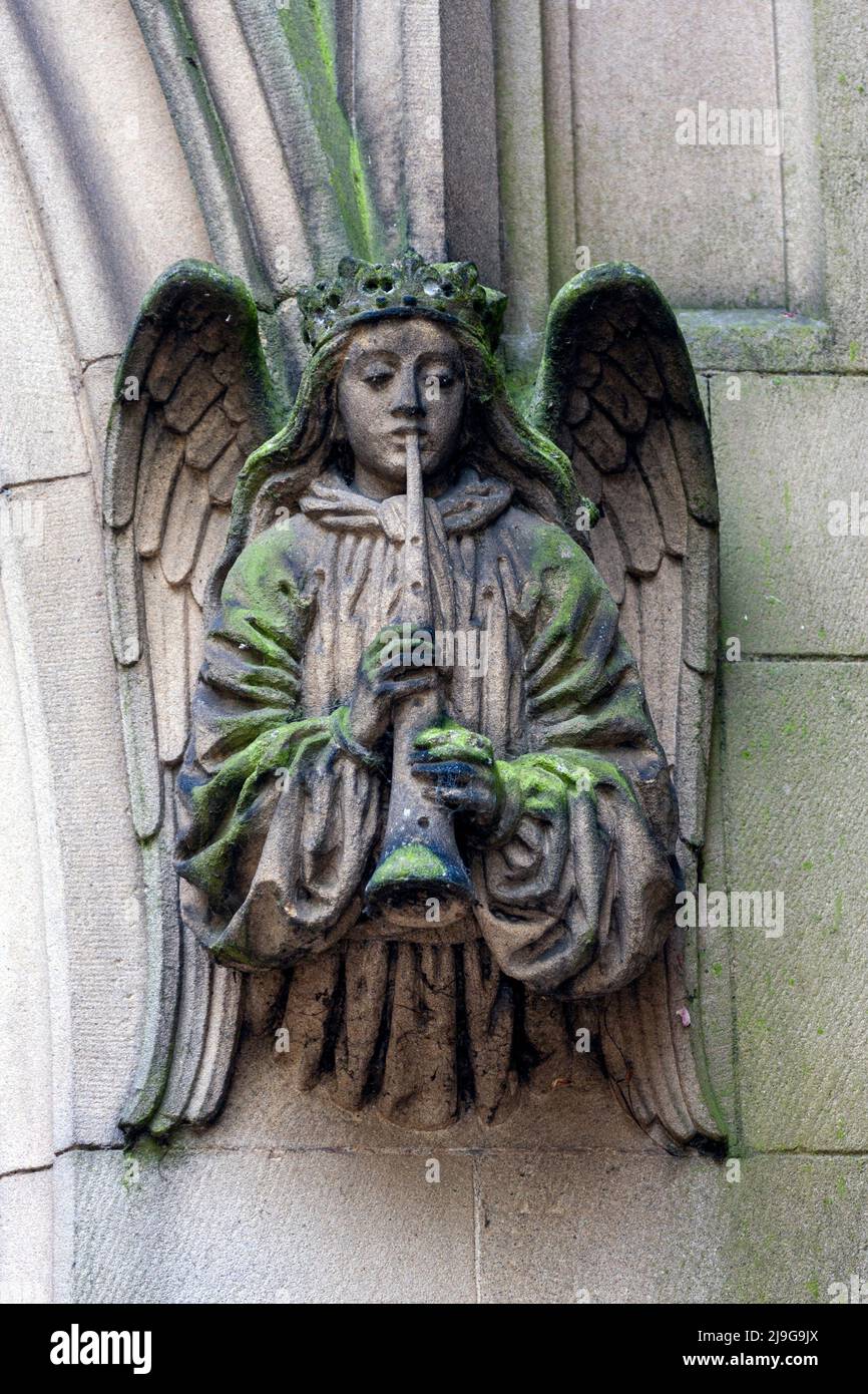Statue manchester hi-res stock photography and images - Alamy