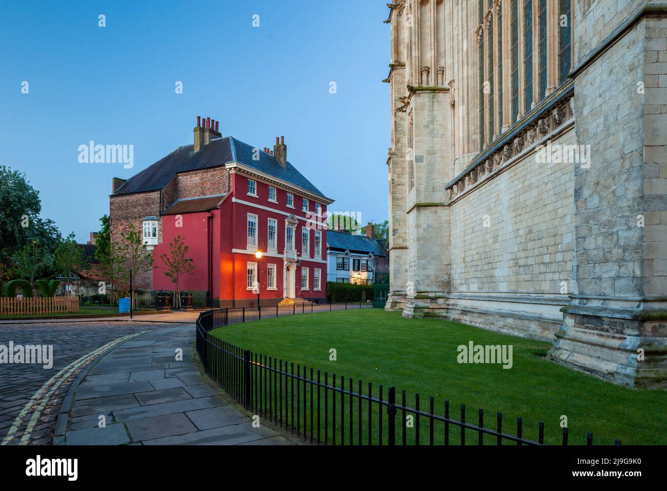 Dawn at Minster Yard in York, England Stock Photo - Alamy