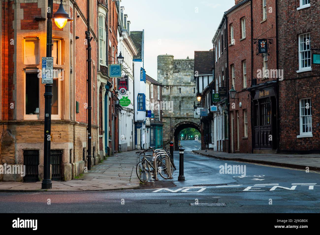 Spring morning on High Petergate in York city centre, North Yorkshire ...