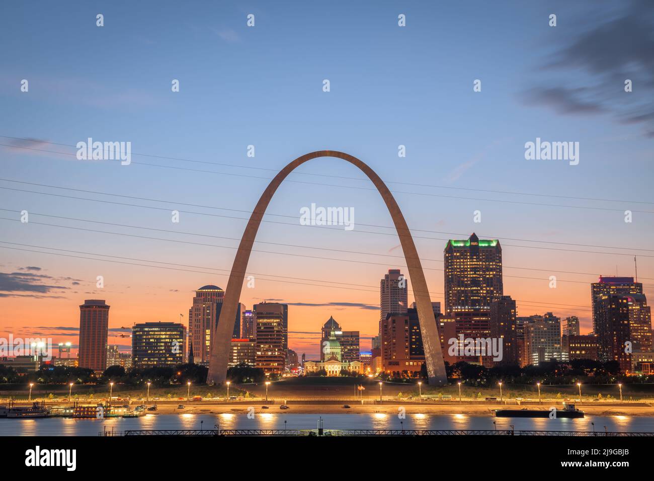 Mo skyline downtown gateway arch mississippi river river water hi-res ...