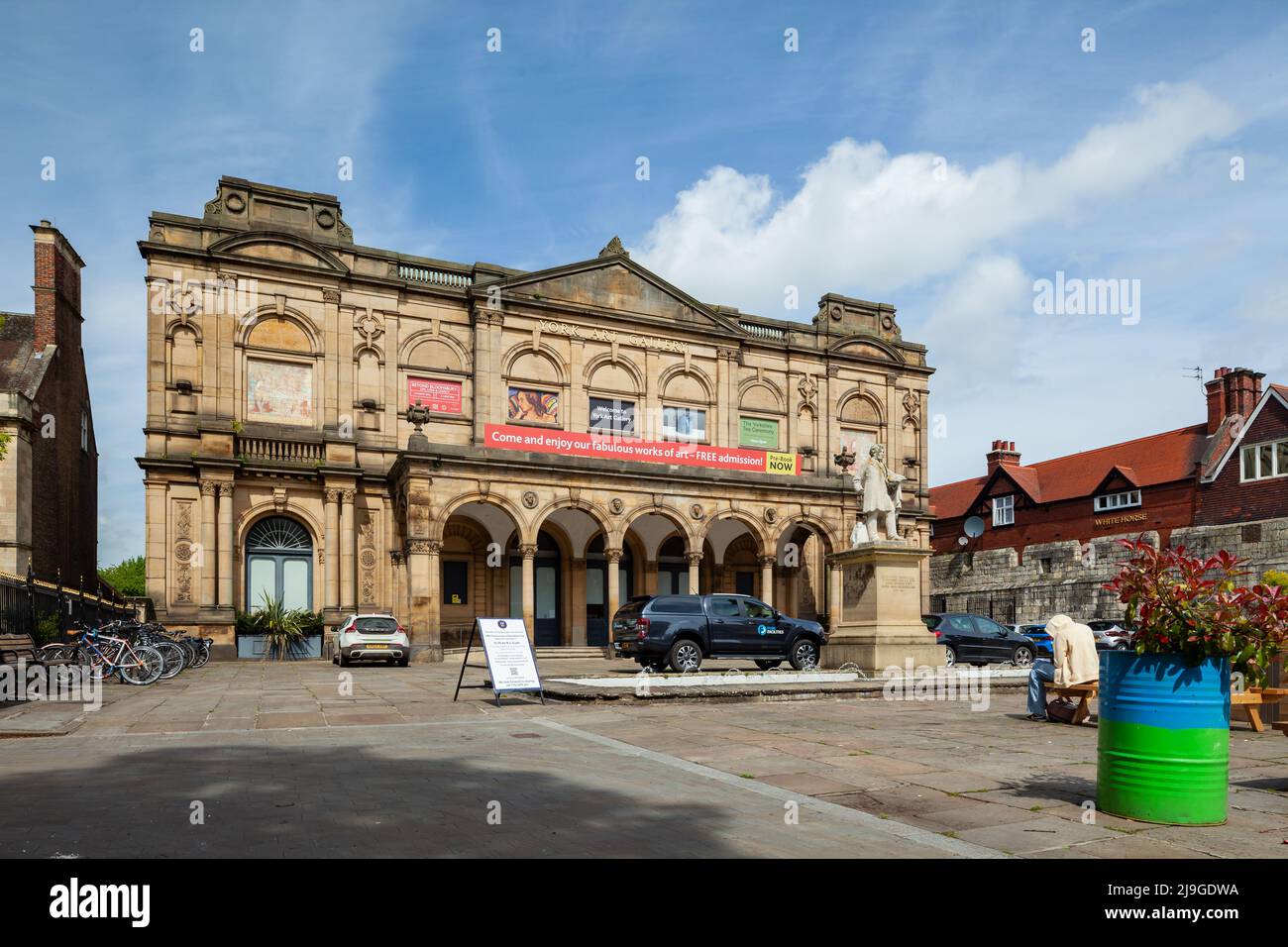 York historic art gallery hi-res stock photography and images - Alamy