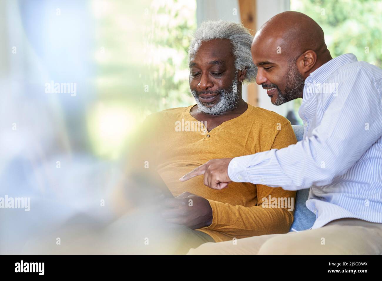 Man son looking smart hi-res stock photography and images - Alamy