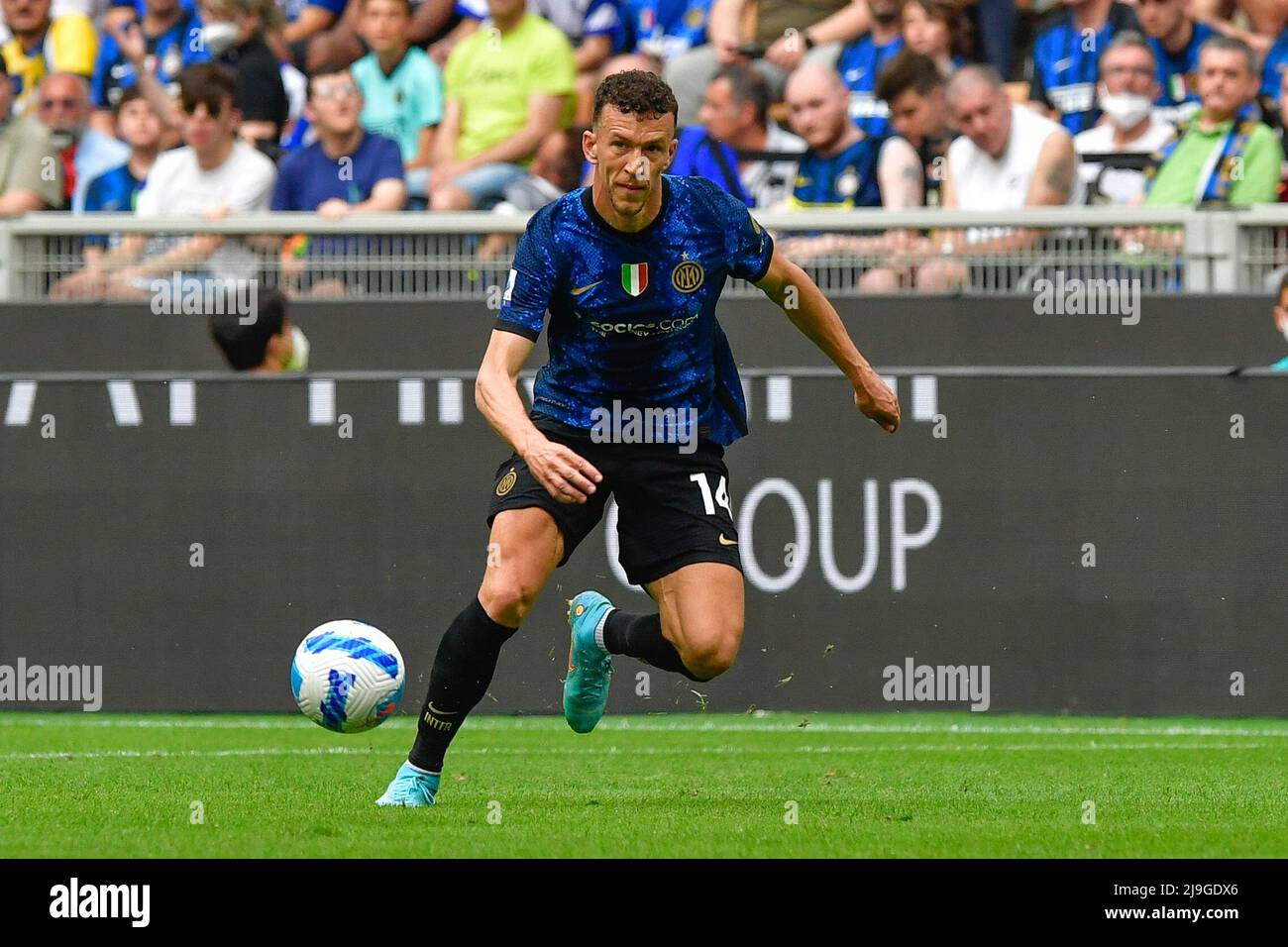 Inter sampdoria 2022 serie a perisic hi-res stock photography and ...