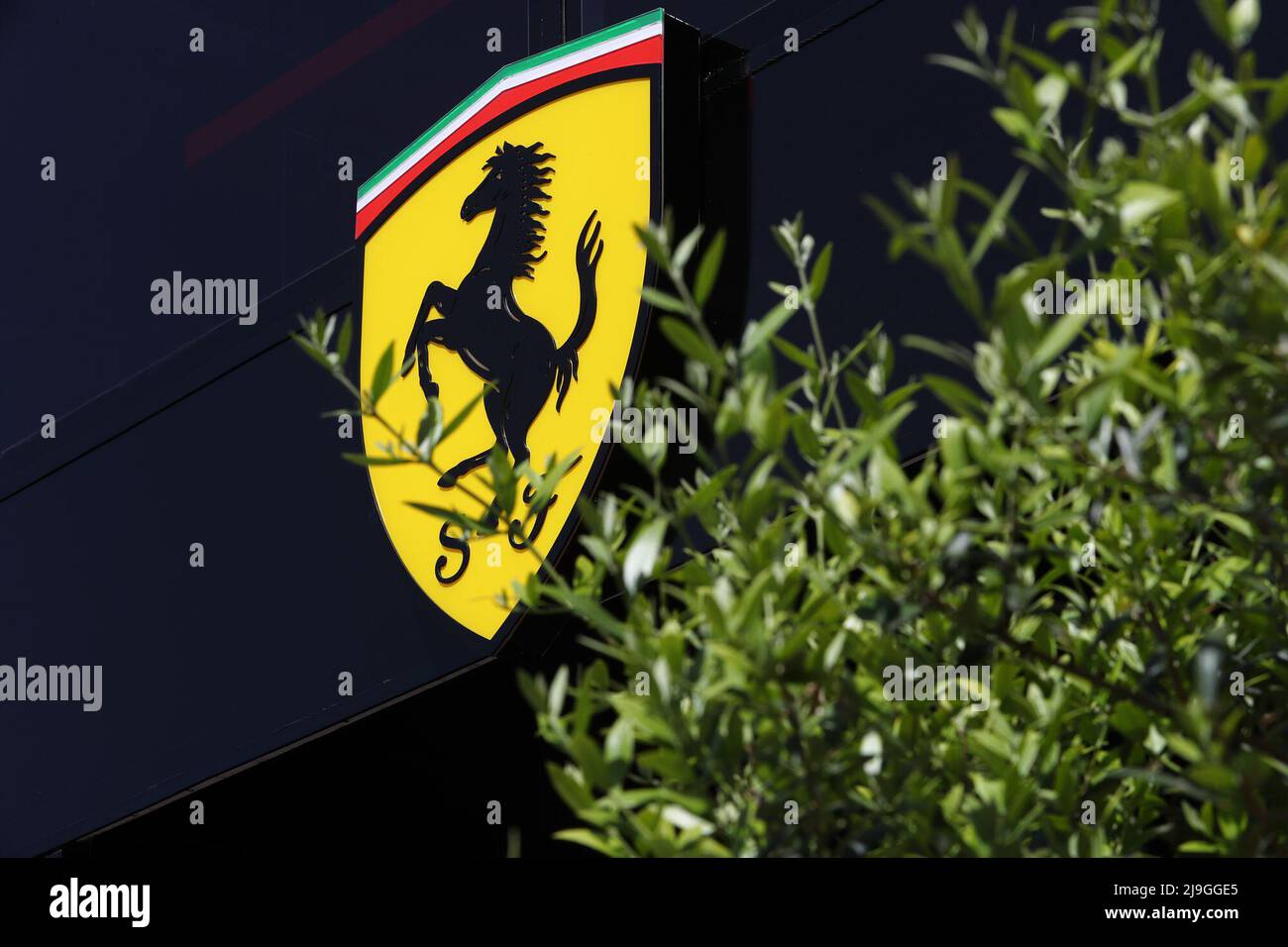 Ferrari Logo Hd The Ferrari Logo Is Seen On The New Ferrari 812