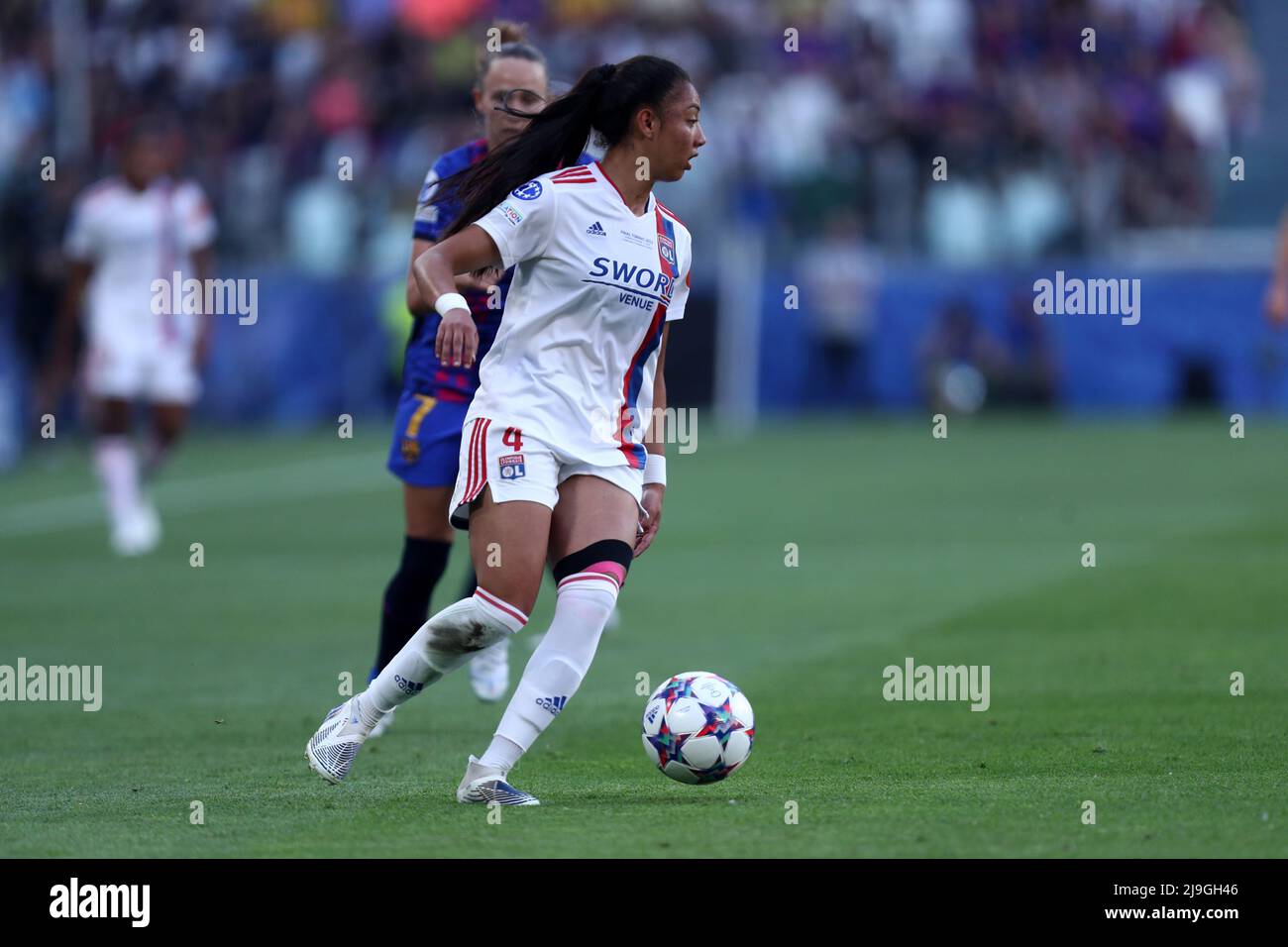 Selma Bacha of Olympique Lyon controls the ball during the UEFA Women's ...