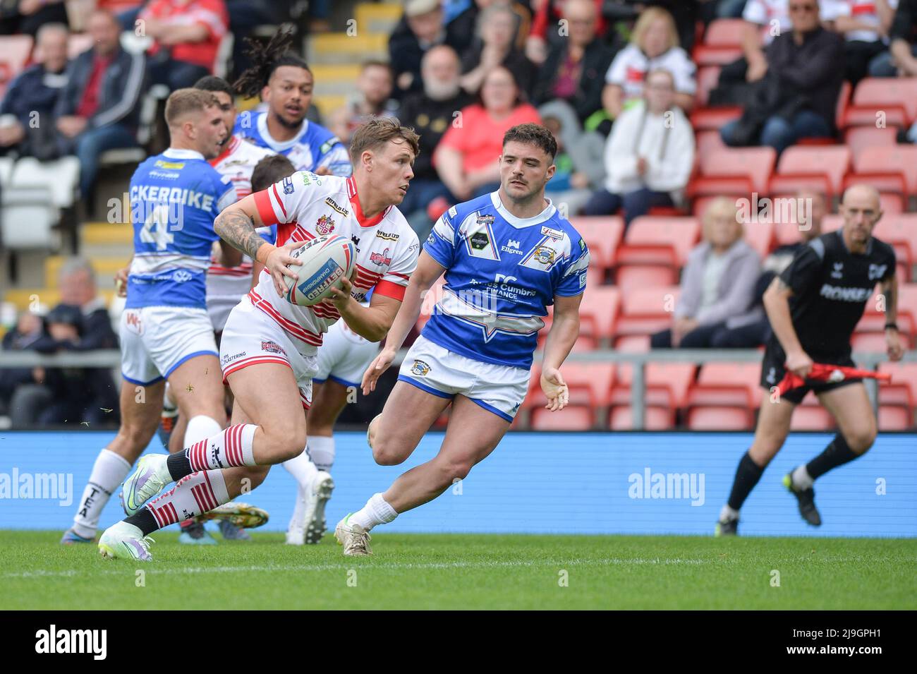 Leigh, England - 22nd May 2022 - Keanan Brand of Leigh Centurions makes ...