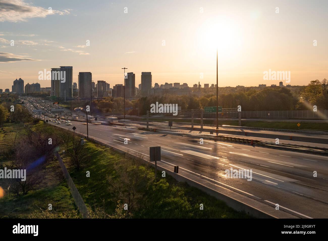 Highway 401 canada hi-res stock photography and images - Alamy