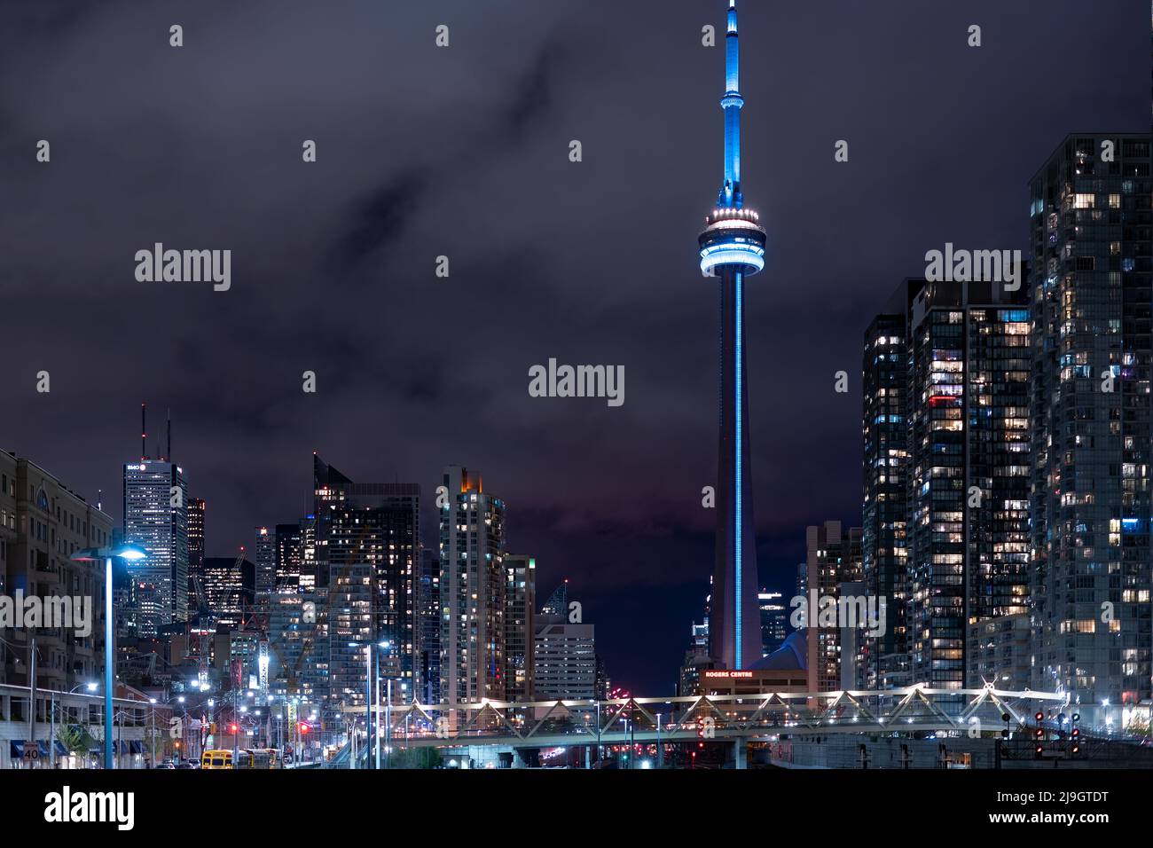 The financial district of Toronto Canada at night Stock Photo - Alamy