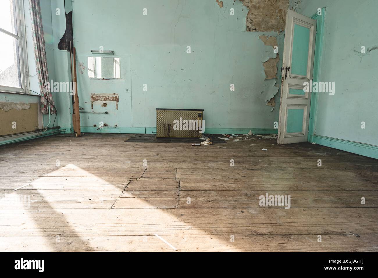 Urbex, Old Abandoned house in Belgium Stock Photo - Alamy
