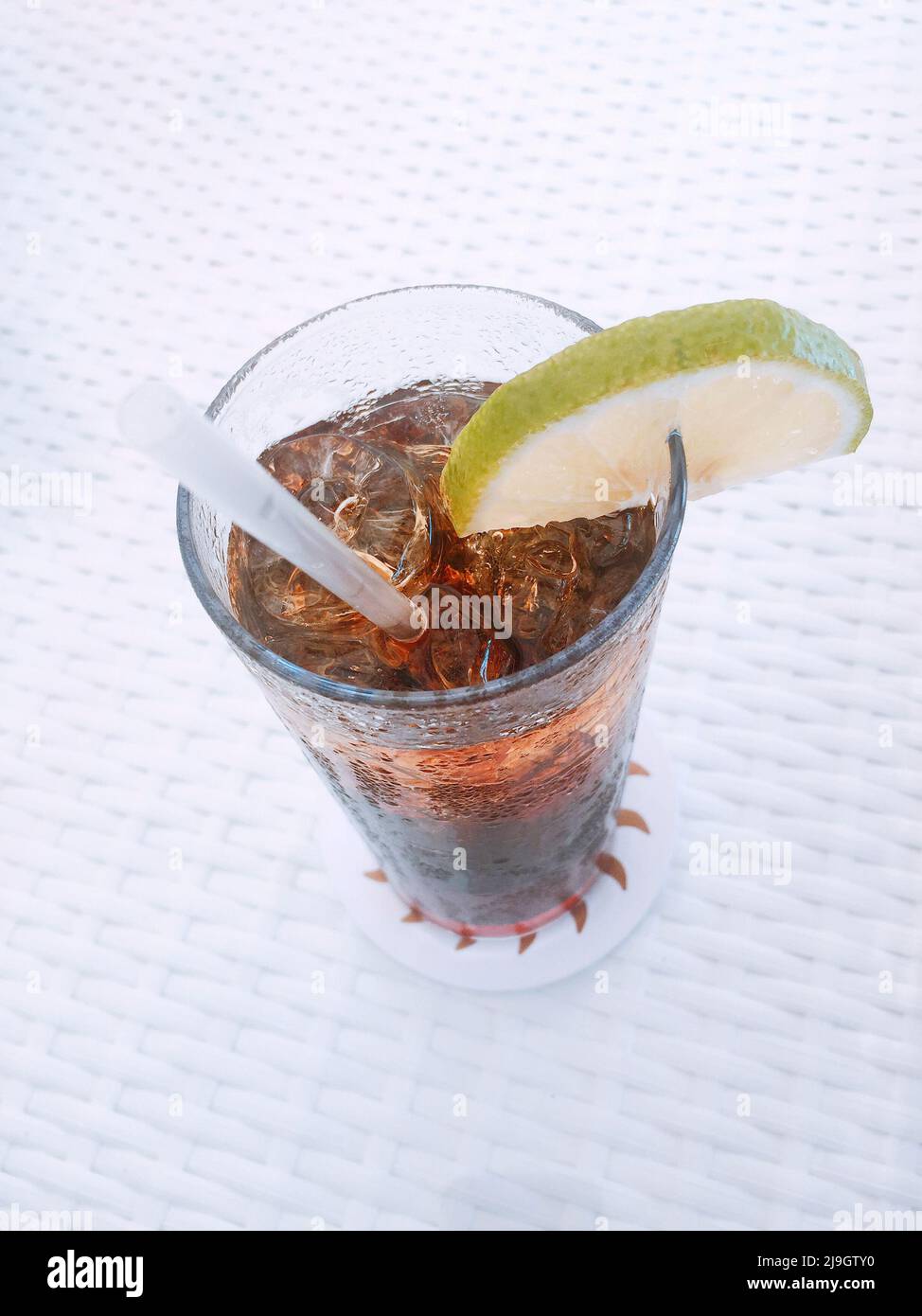 Cuba Libre, A Cocktail i a Bar Stock Photo - Alamy