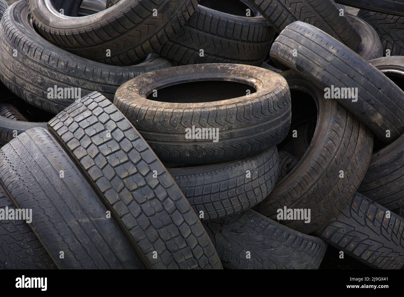 Automobile garage hi-res stock photography and images - Alamy