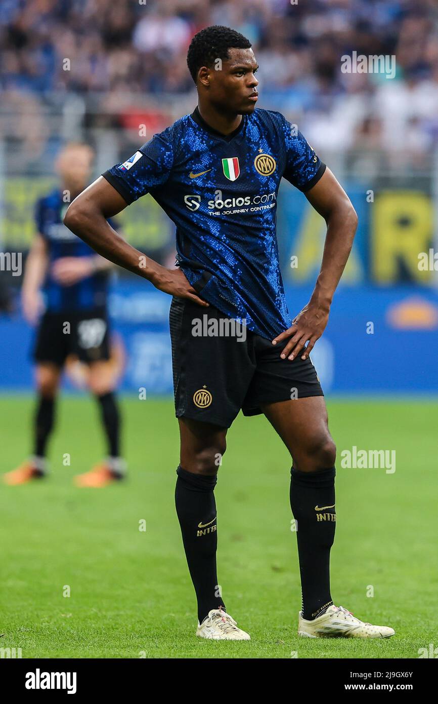 Denzel Dumfries of FC Internazionale looks on during the Serie A 2021/ ...