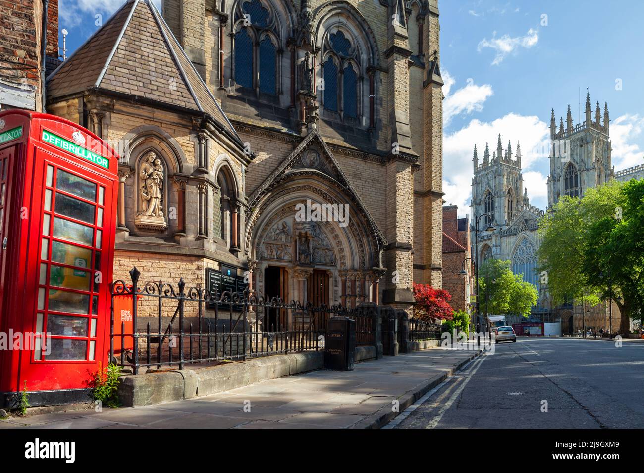 Morning on Duncombe Place in York, England Stock Photo - Alamy