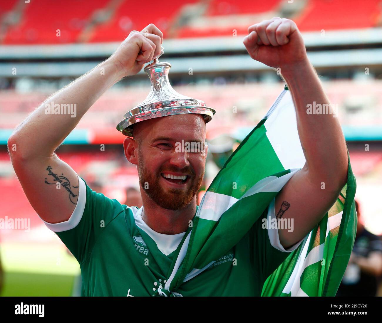 LONDON, ENGLAND - MAY 22: Jim Burnside of Newport Pagnell Town with FA ...