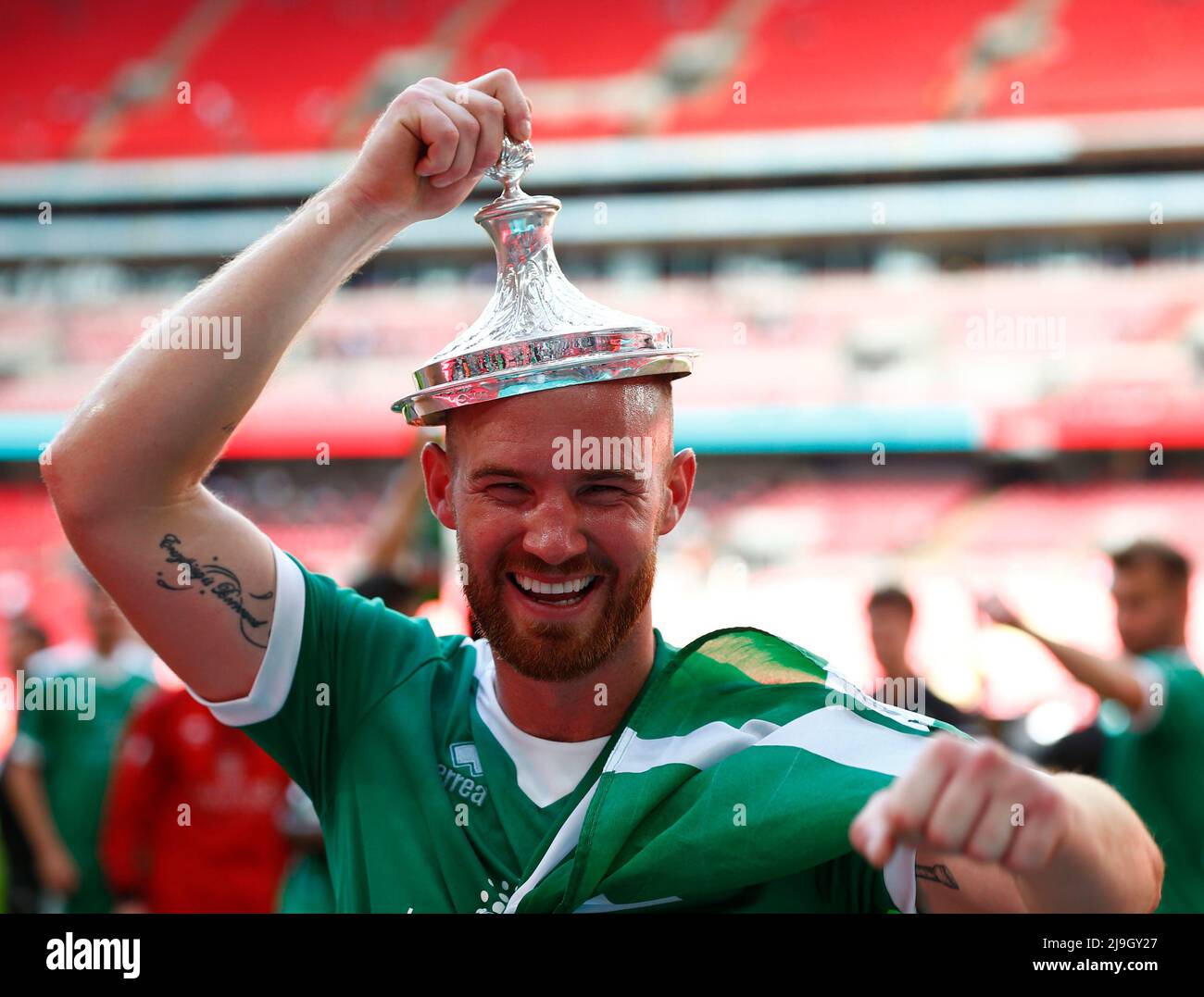 LONDON, ENGLAND - MAY 22: Jim Burnside of Newport Pagnell Town with FA ...