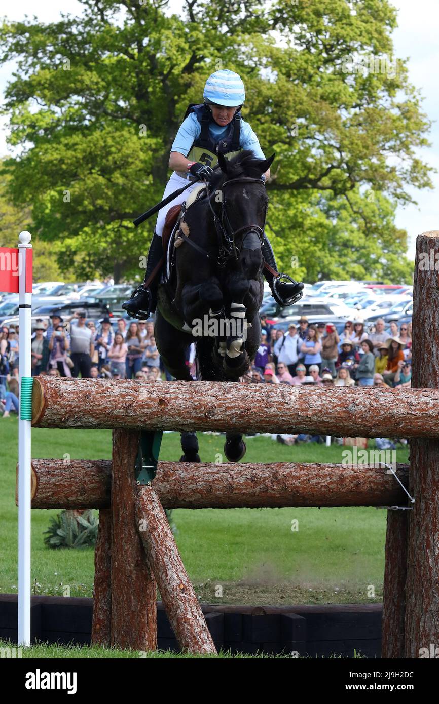 Jonelle Price - Classic Moet - Cross Country at Badminton Horse Trials ...