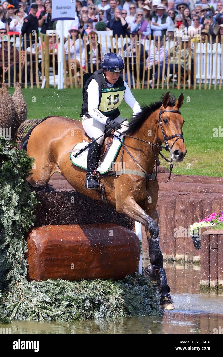 Pippa Funnell - Billy Walk On - Cross Country at Badminton Horse Trials ...