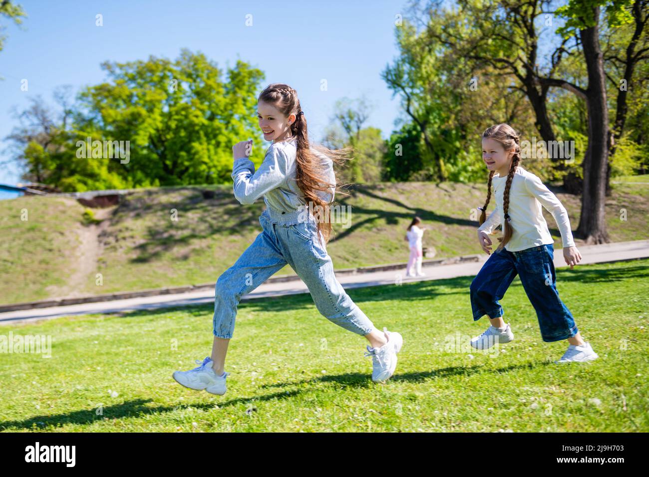 Catch up with friends hi-res stock photography and images - Alamy