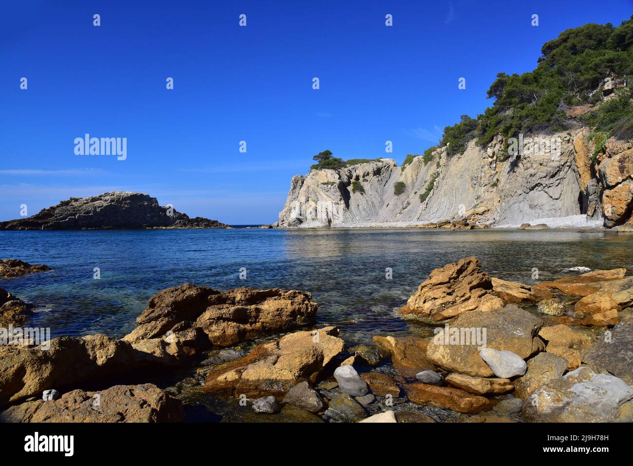 Calanque des Anthénors in Ensuès-la-Redonne on the French Riviera ...