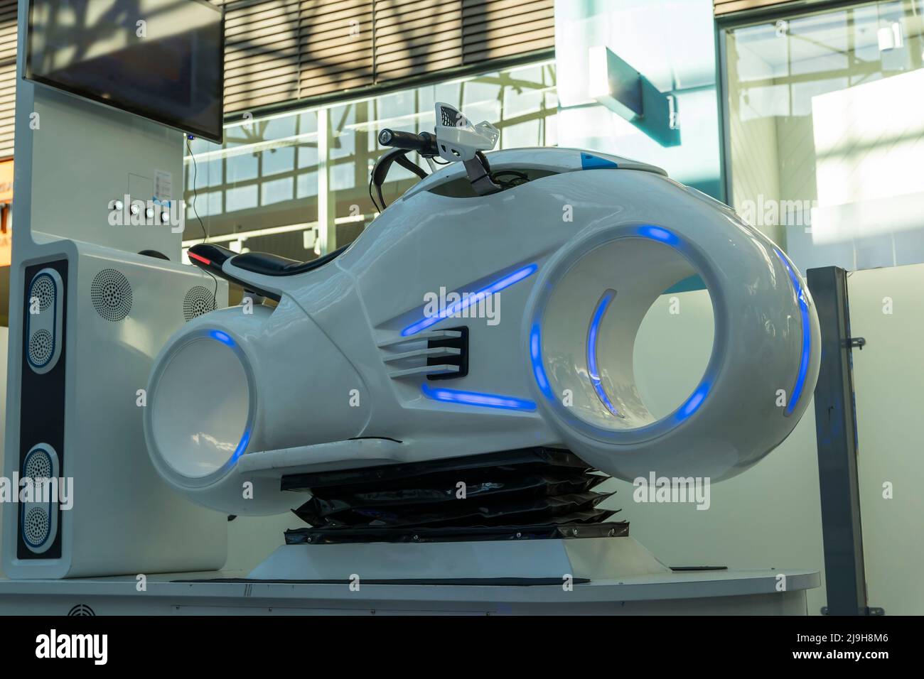 virtual reality motorcycle attraction for entertaining children in 3D ...