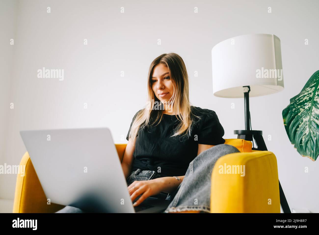 Female game developer working hi-res stock photography and images - Alamy