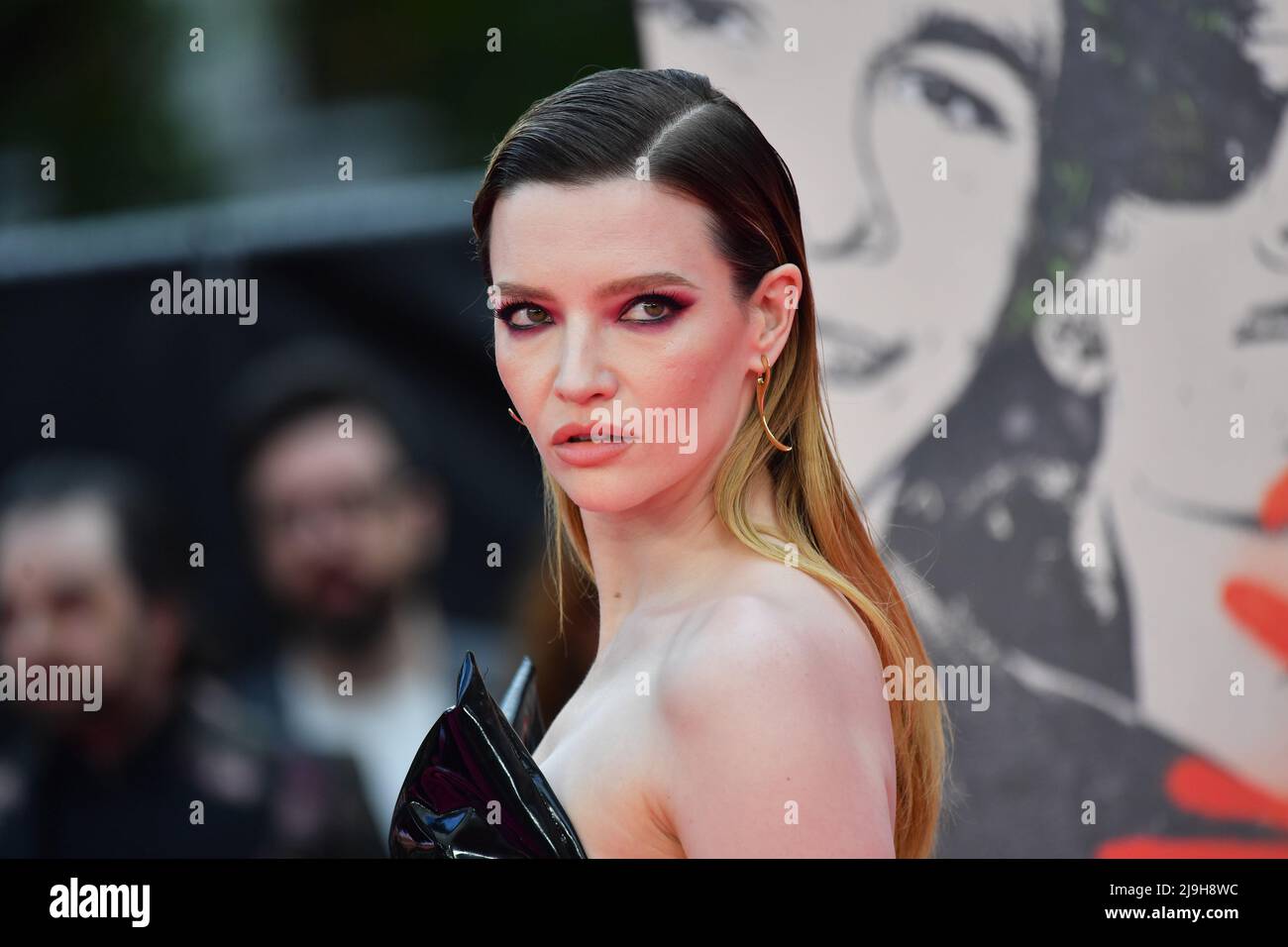Talulah riley pistol hi-res stock photography and images - Alamy