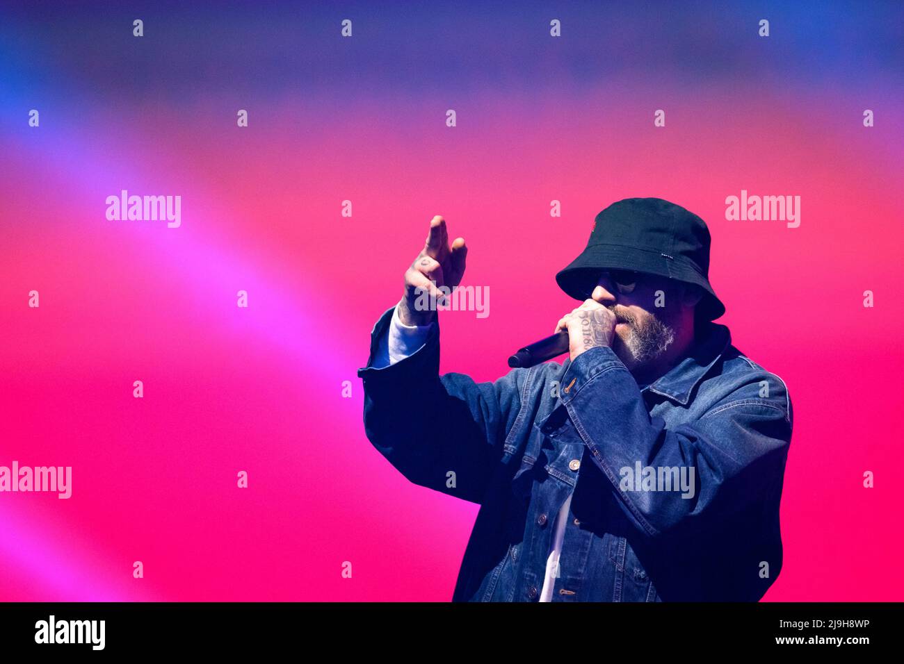 Hamburg, Germany. 18th May, 2022. Rapper Sido holds his hand in the ...