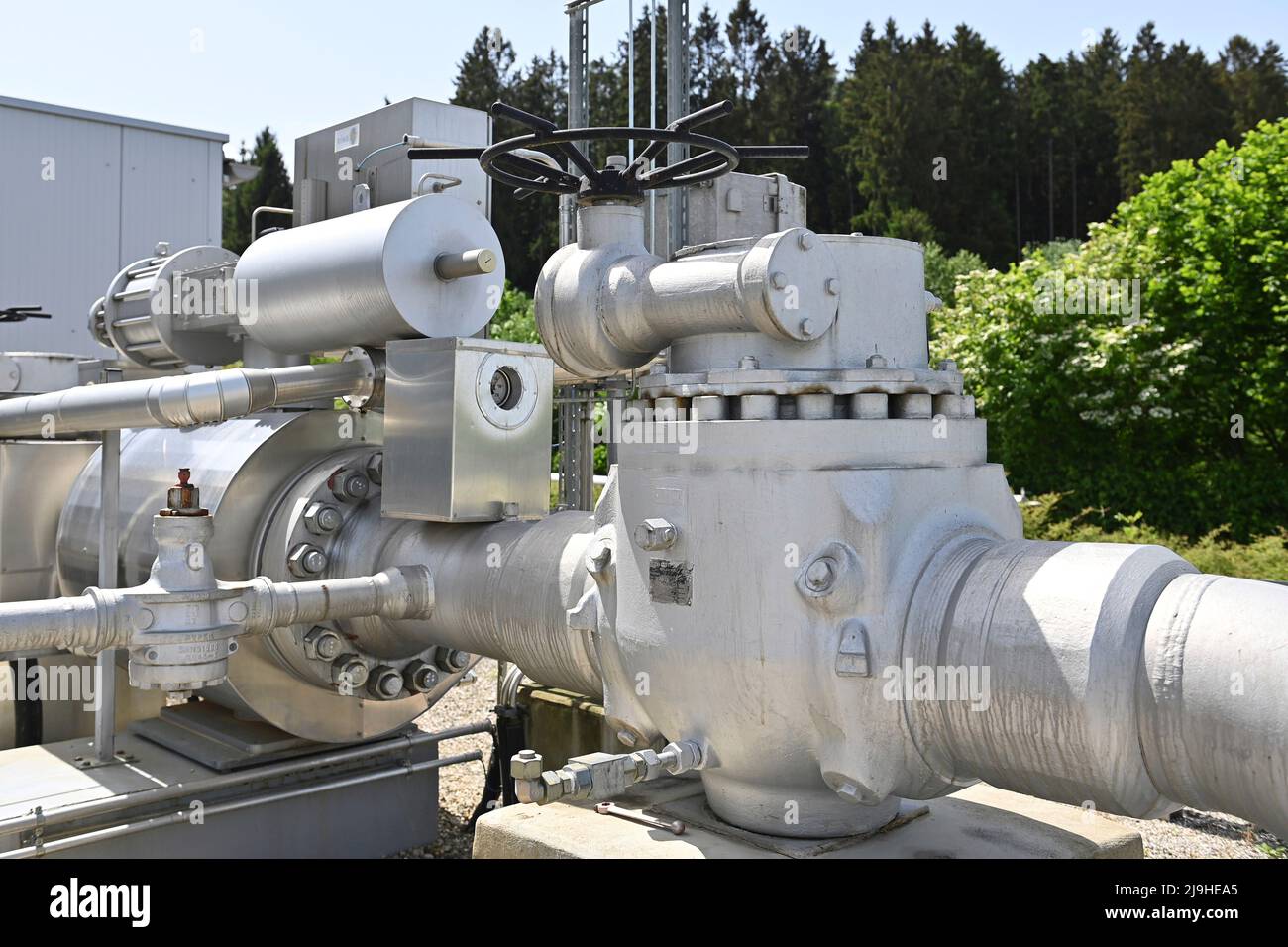 Underriding, Deutschland. 23rd May, 2022. The Bierwang natural gas ...