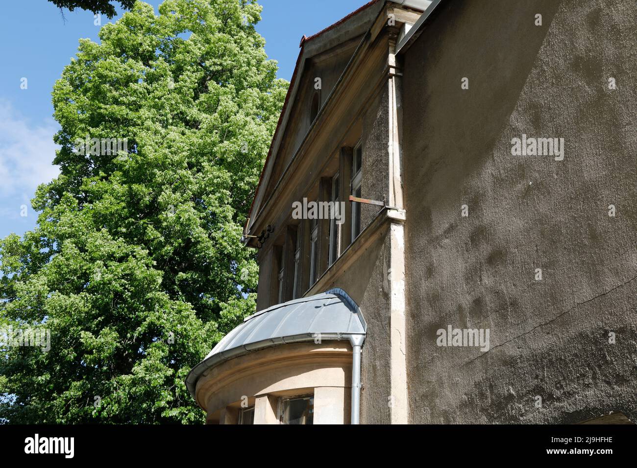 Die renovierungsbedürftige Lingner-Villa auf die Weißenberger Straße in ...