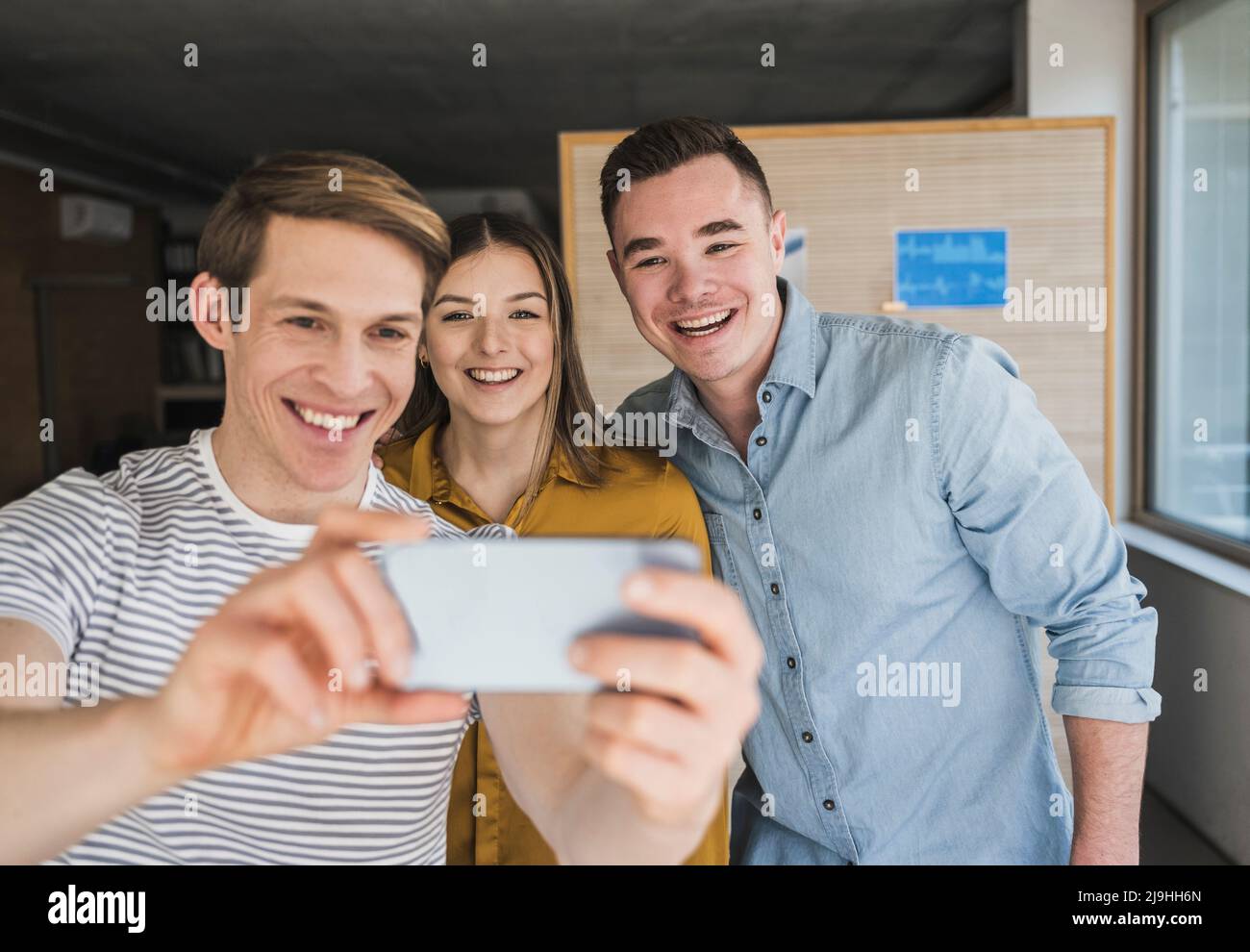 Millennials selfie business hi-res stock photography and images - Alamy