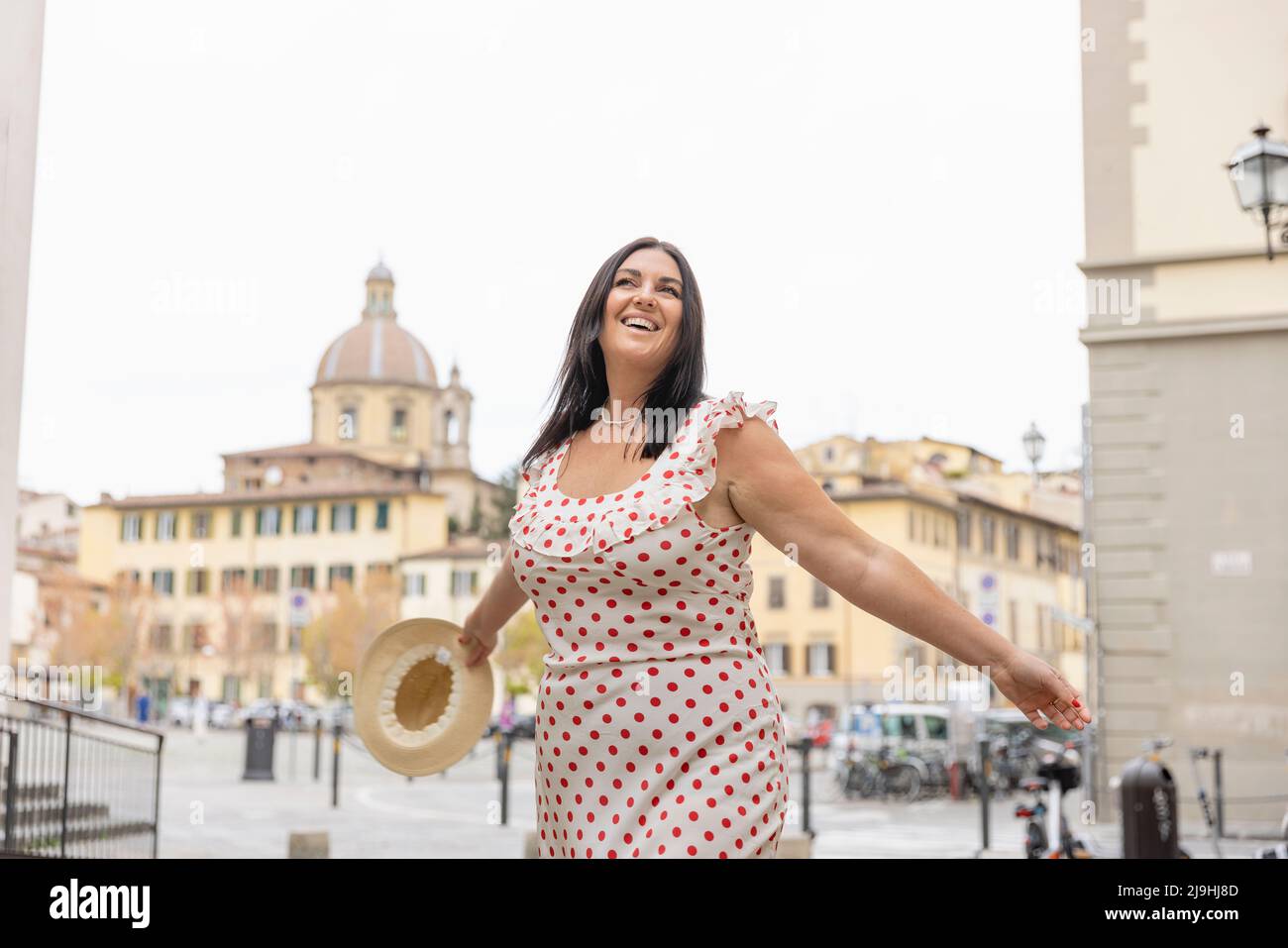 Curvy woman dress hi-res stock photography and images - Alamy