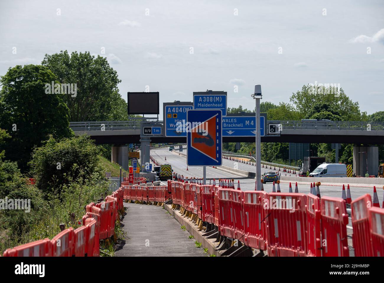 Dorney Reach, UK. 23rd May, 2022. The M4 was closed again this weekend ...