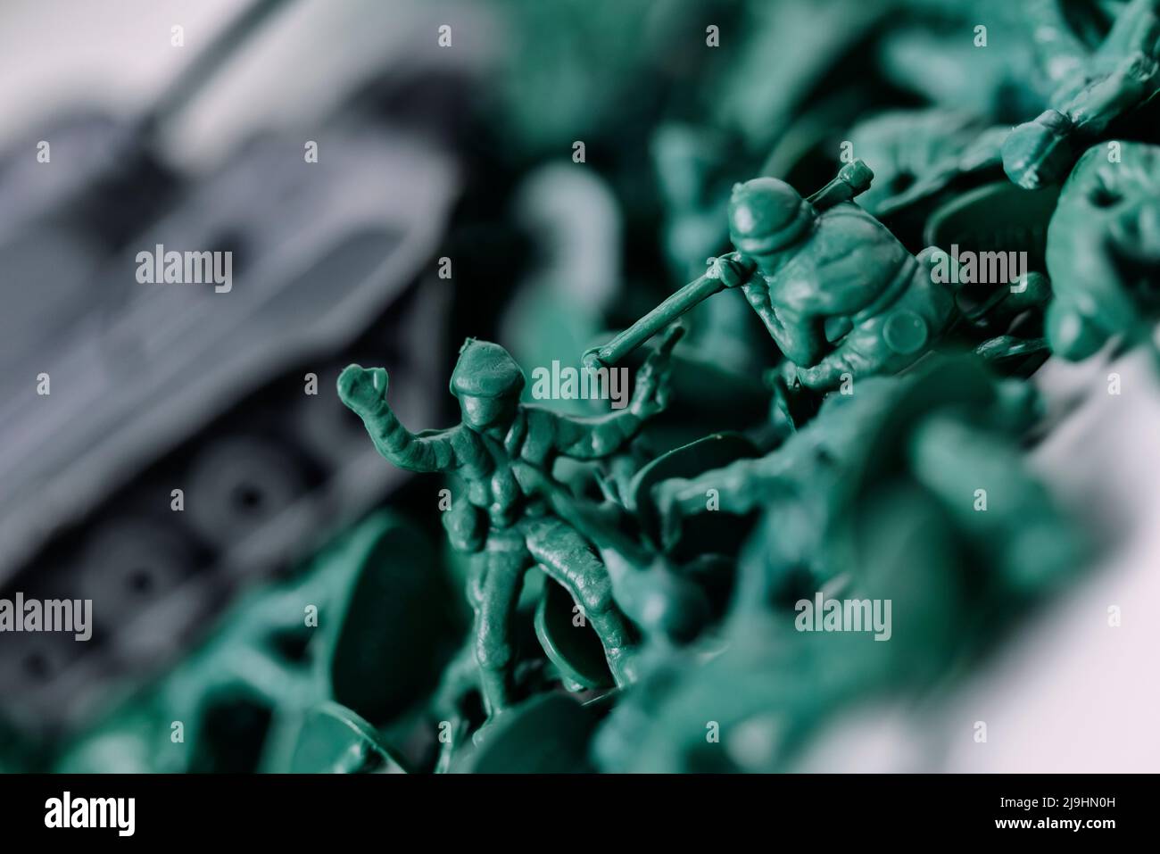 Plastic toy soldiers hi-res stock photography and images - Alamy