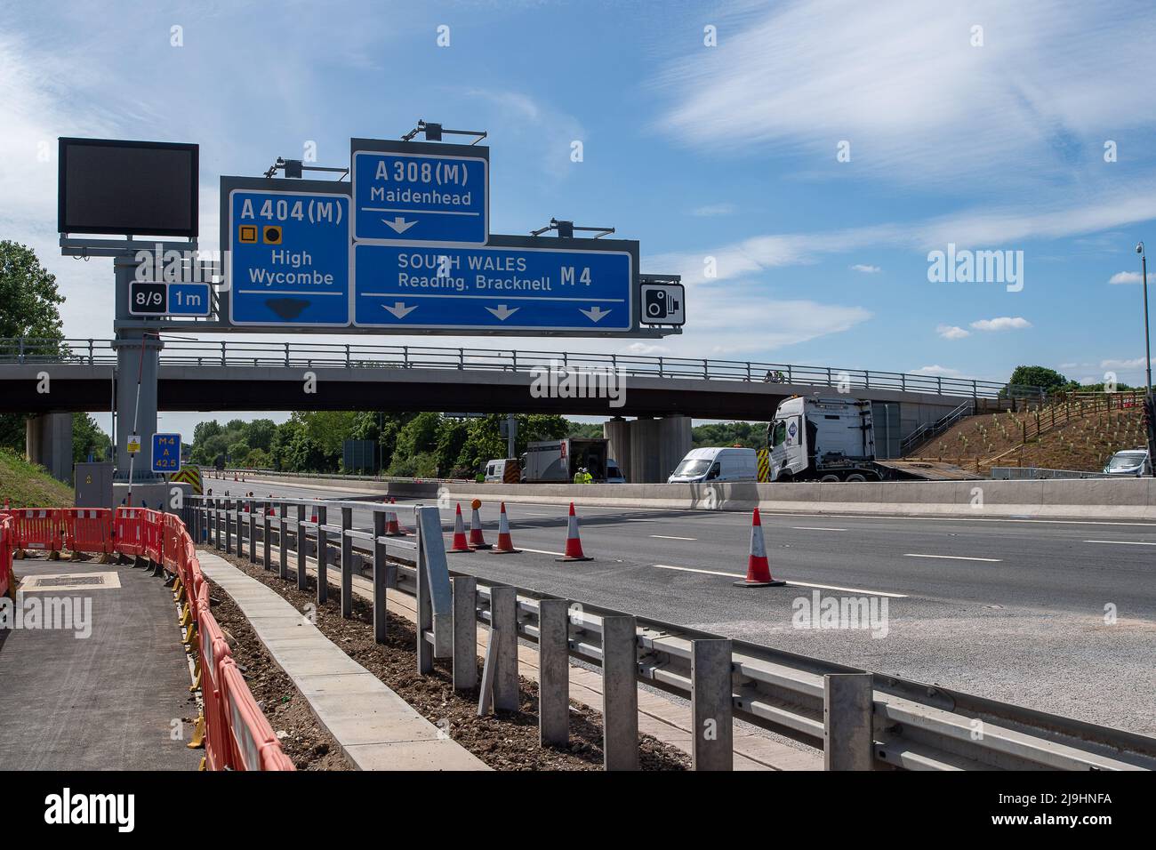 Dorney Reach, UK. 23rd May, 2022. The M4 was closed again this weekend ...
