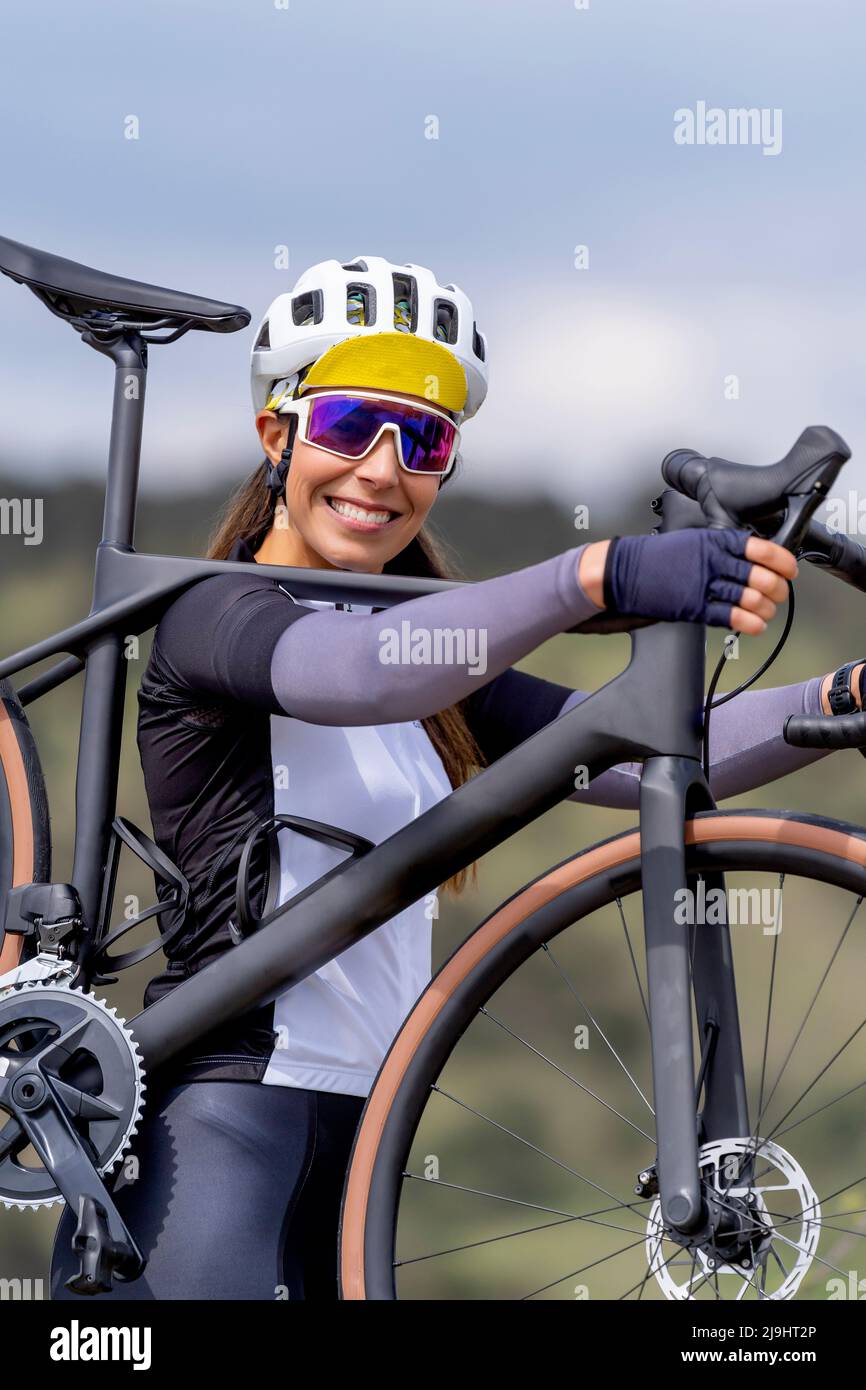 Happy cyclist hi-res stock photography and images - Alamy