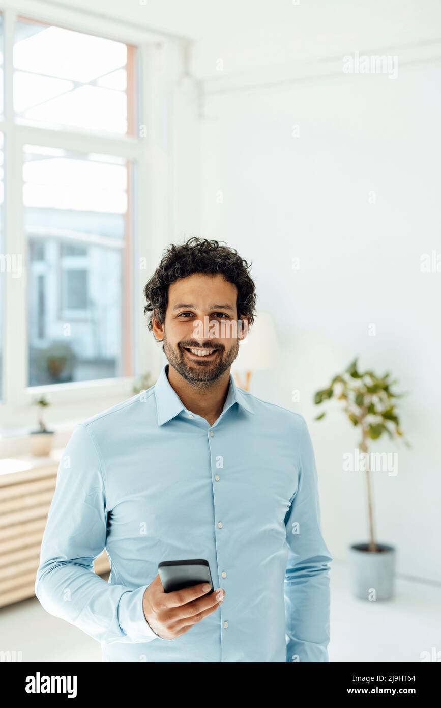 Horizontal vertical mobile phone view hi-res stock photography and ...